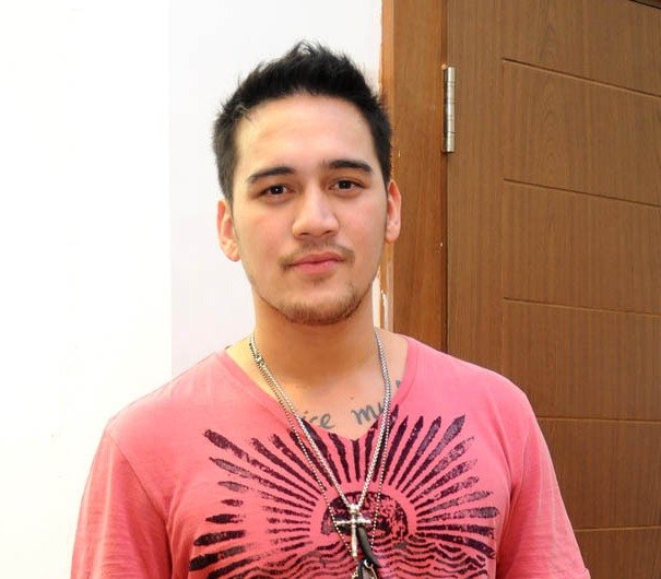 7 Aktor Pria Tertampan Di Indonesia – Radio START FM Panyabungan